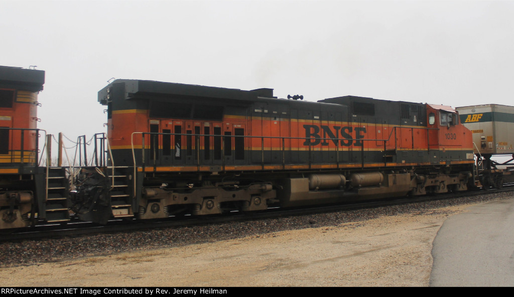 BNSF 1030 (1)